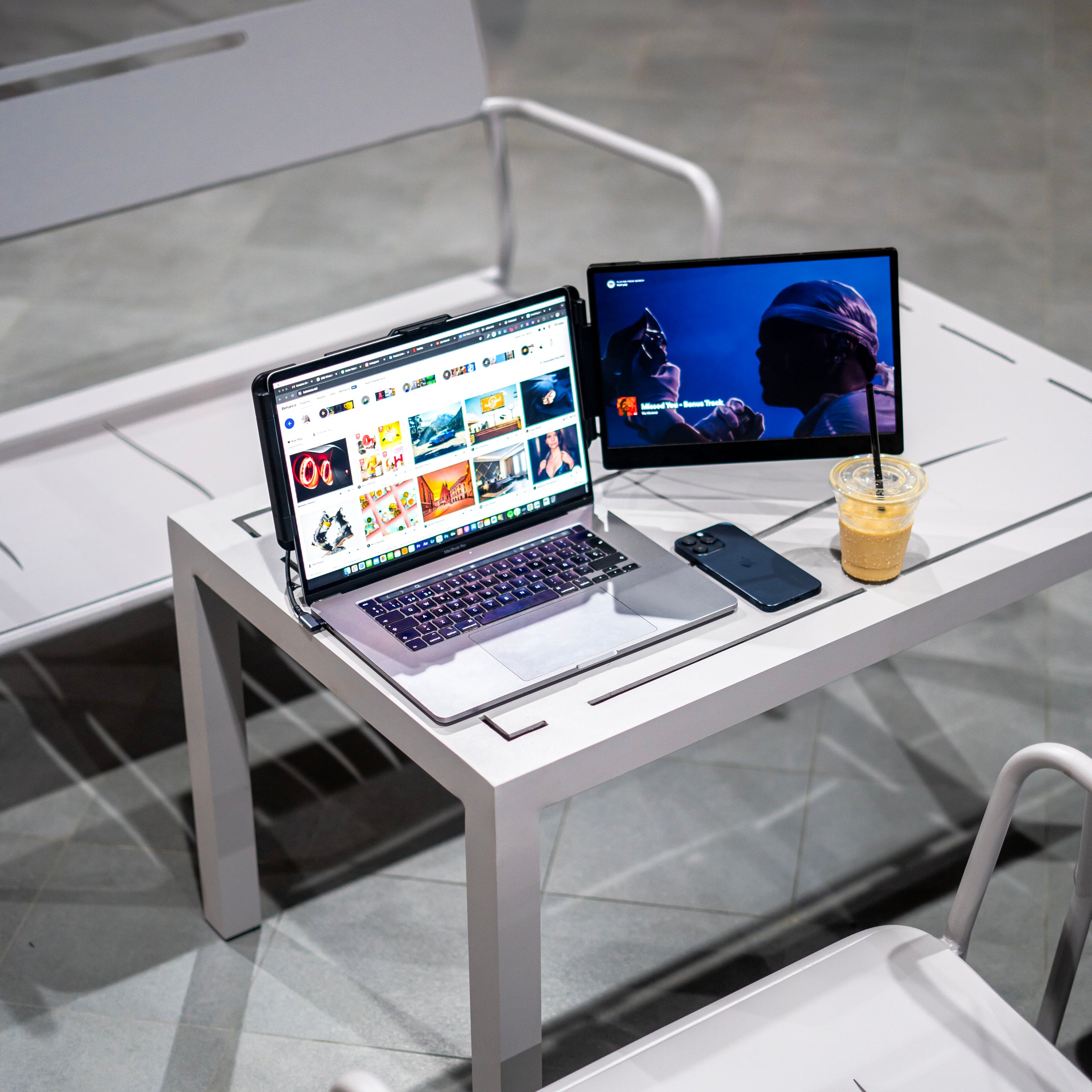 Multi-screen experience, multi-faceted life. – V2COM